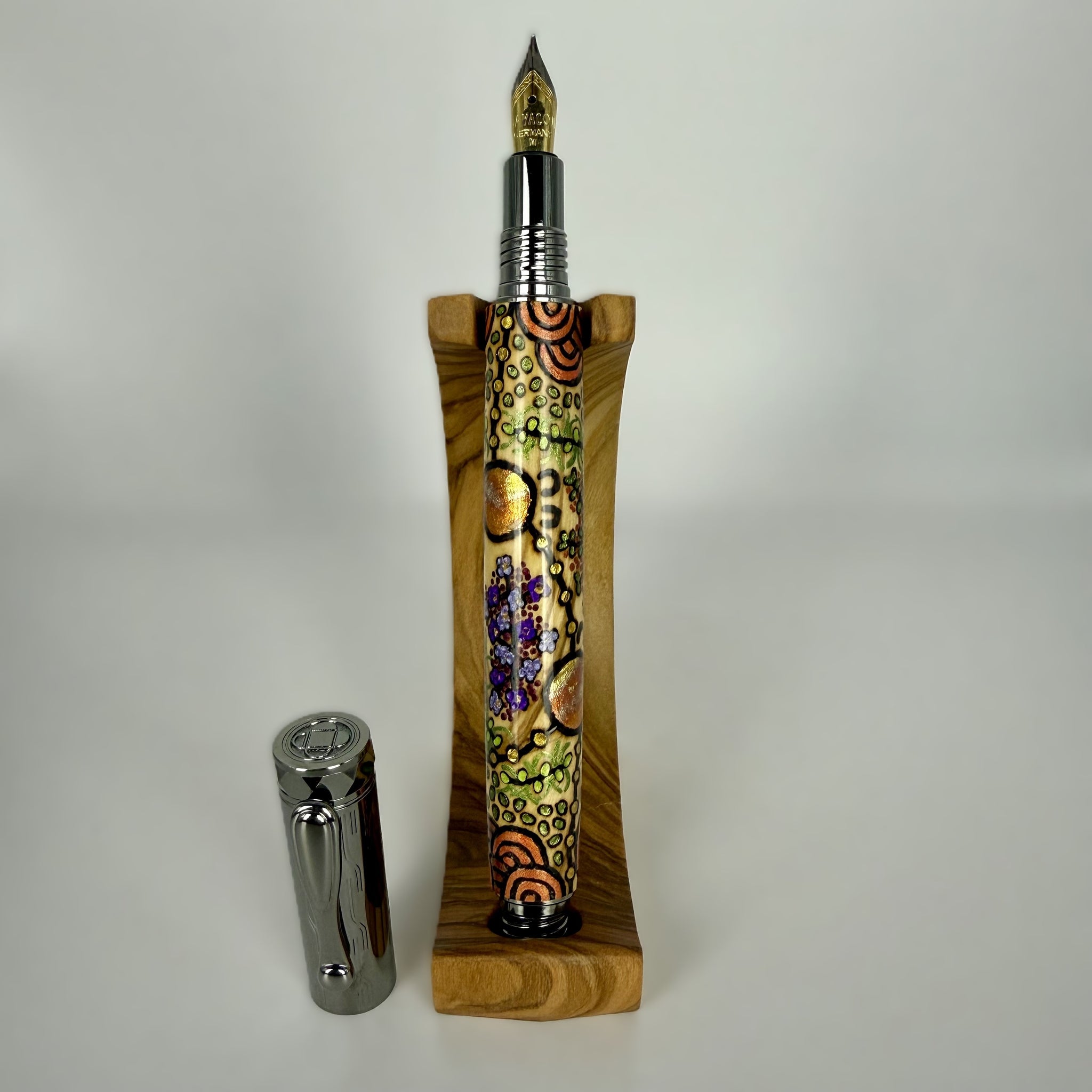 Com Postable Hand painted & Pyrography Aboriginal Art Fountain Pens